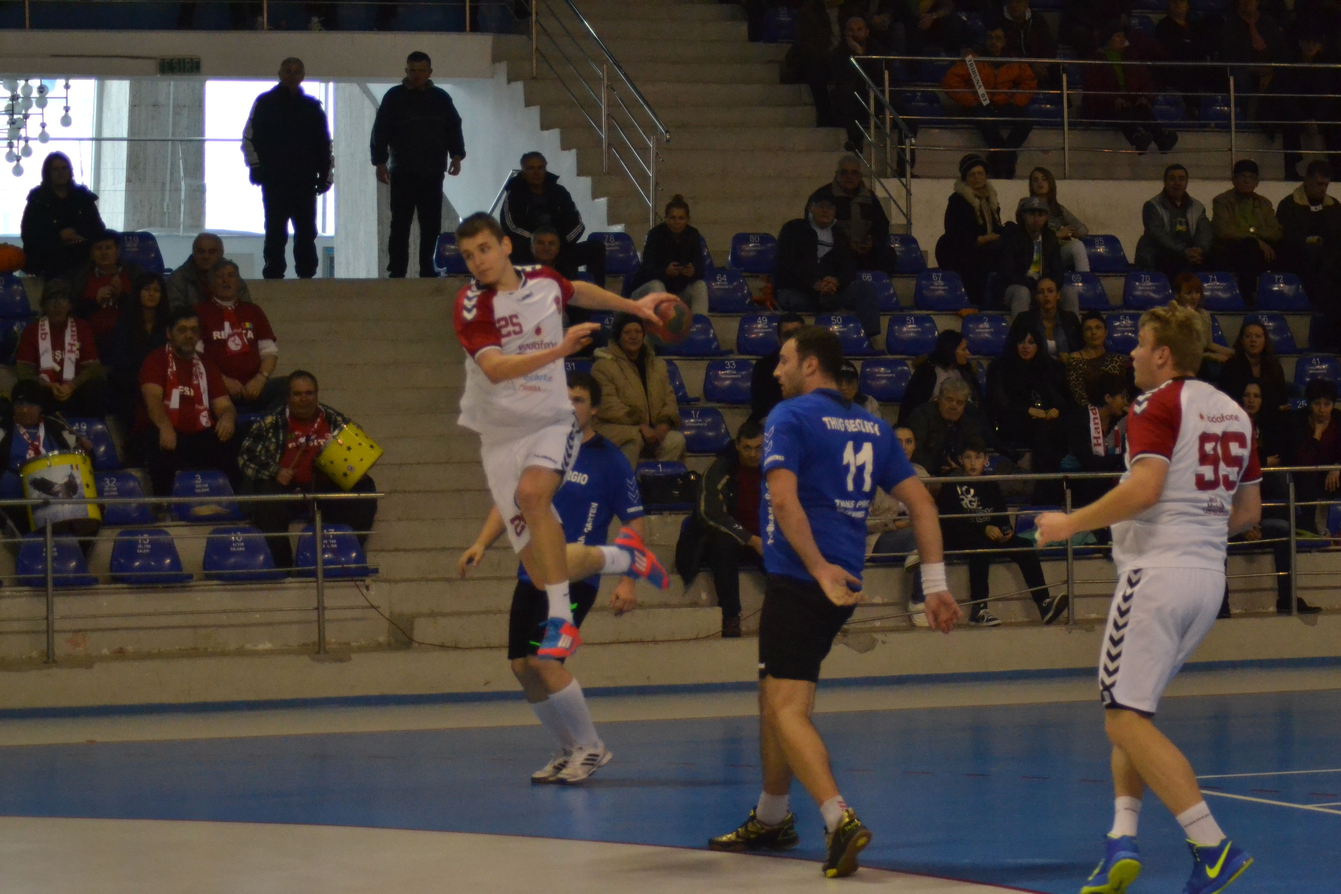 HC Adrian Petrea a marcat pe teren și în tribună!