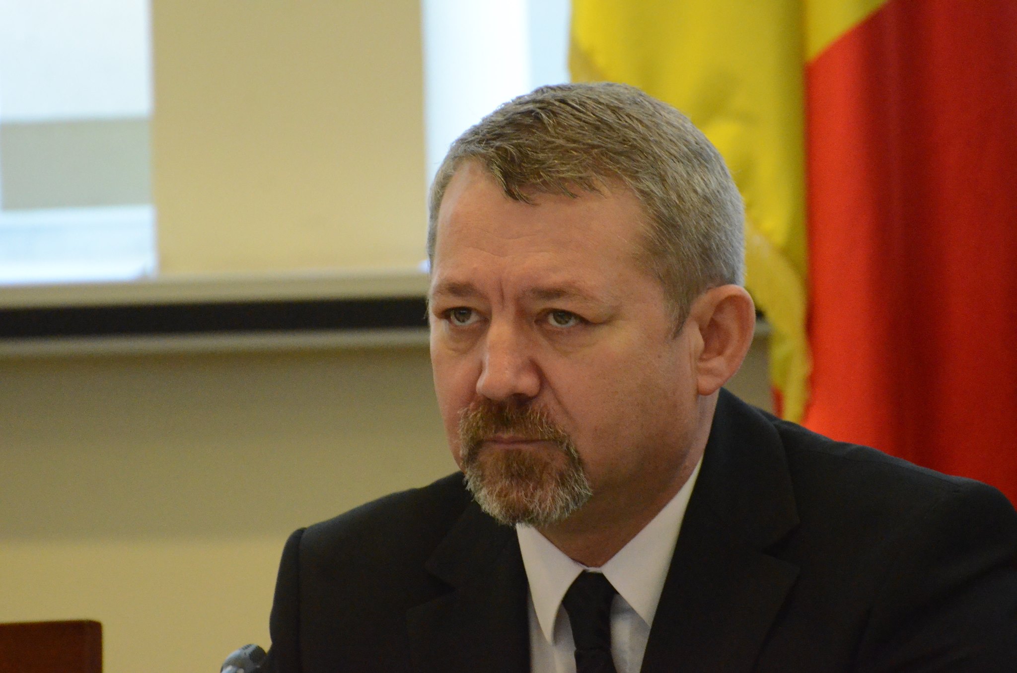 Procurorii anchetează cum au apărut revoluţionarii în Băile Herculane