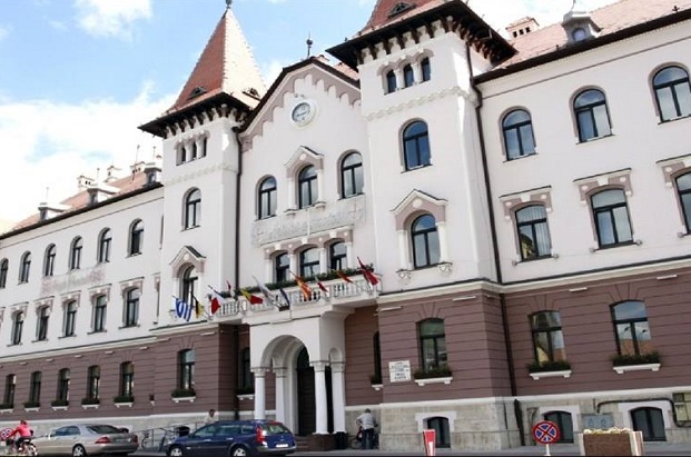 Primăria Lugoj va deveni o clădire „verde”