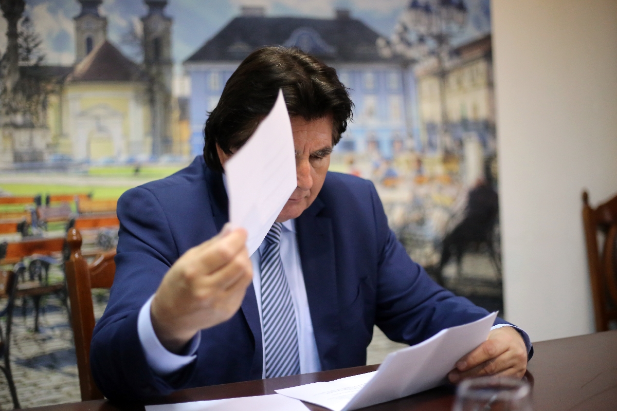 Nicolae Robu acceptă şi primari din PSD. „Nu se vor transfera de la PSD ... Nicolae Robu acceptă şi primari din PSD. „Nu se vor transfera de la PSD ...
