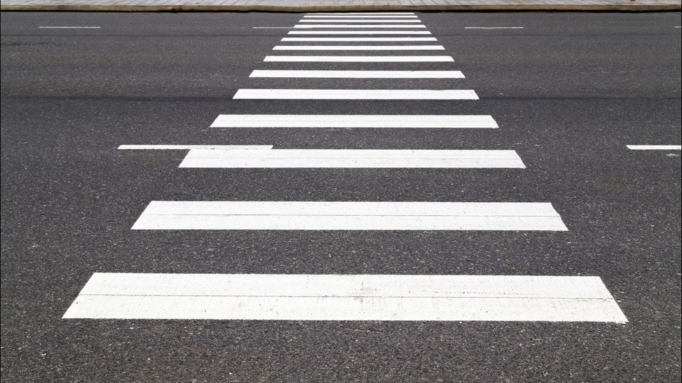 Marcaje pentru persoane cu dizabilități la fiecare trecere de pietoni ...
