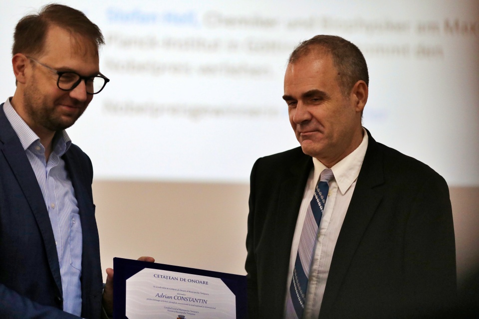 Un matematician ale cărui descoperiri salvează vieți, noul cetățean de ...