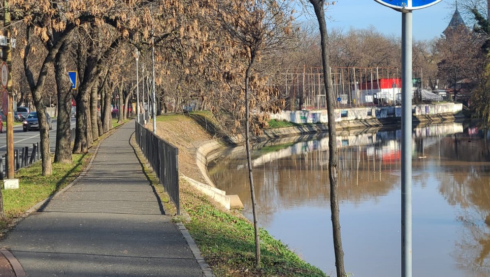 Bărbat găsit mort de polițiști în râul Bega