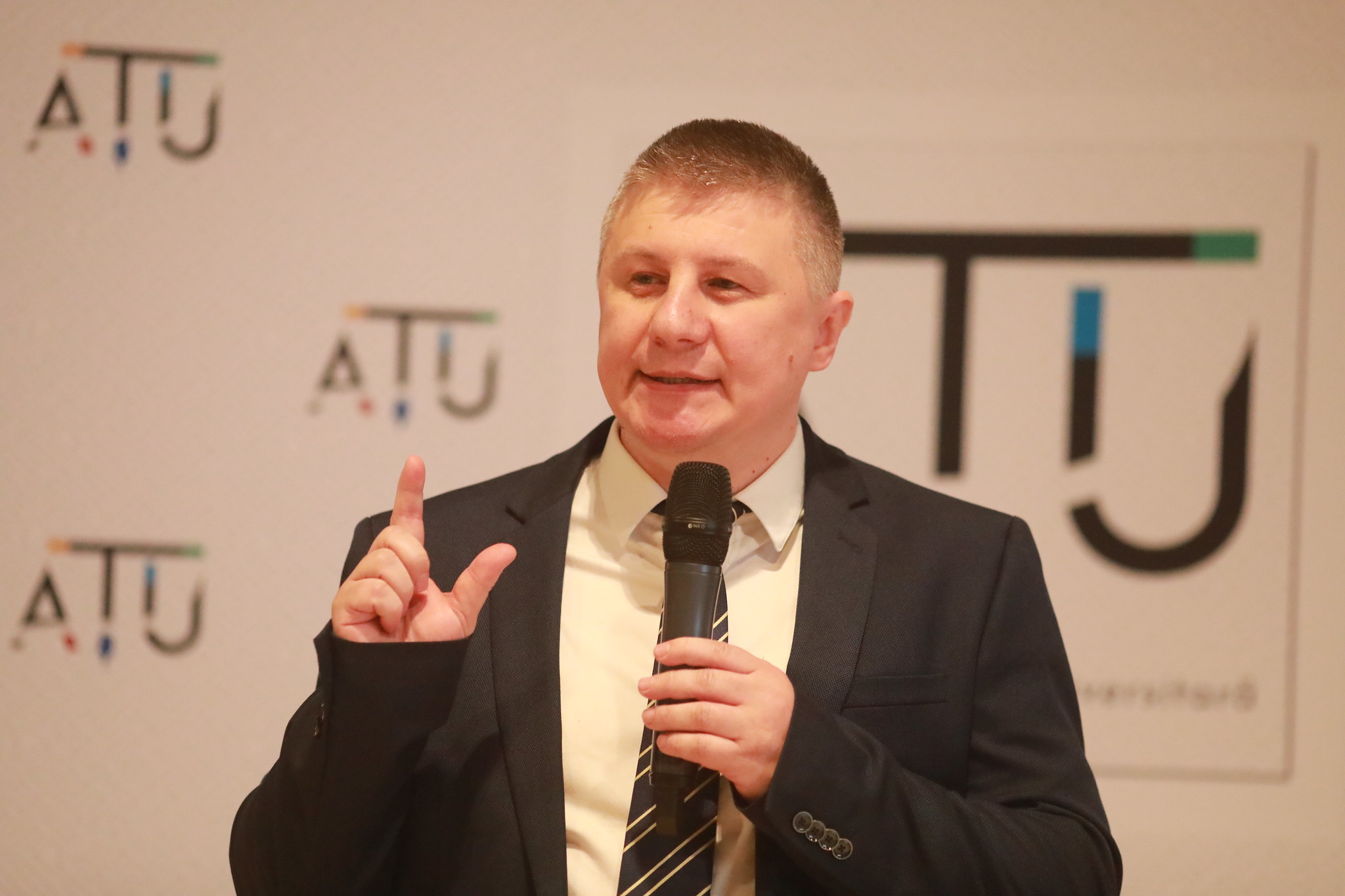 Studenții străini, atrași la Facultatea de Psihologie de la UVT ...