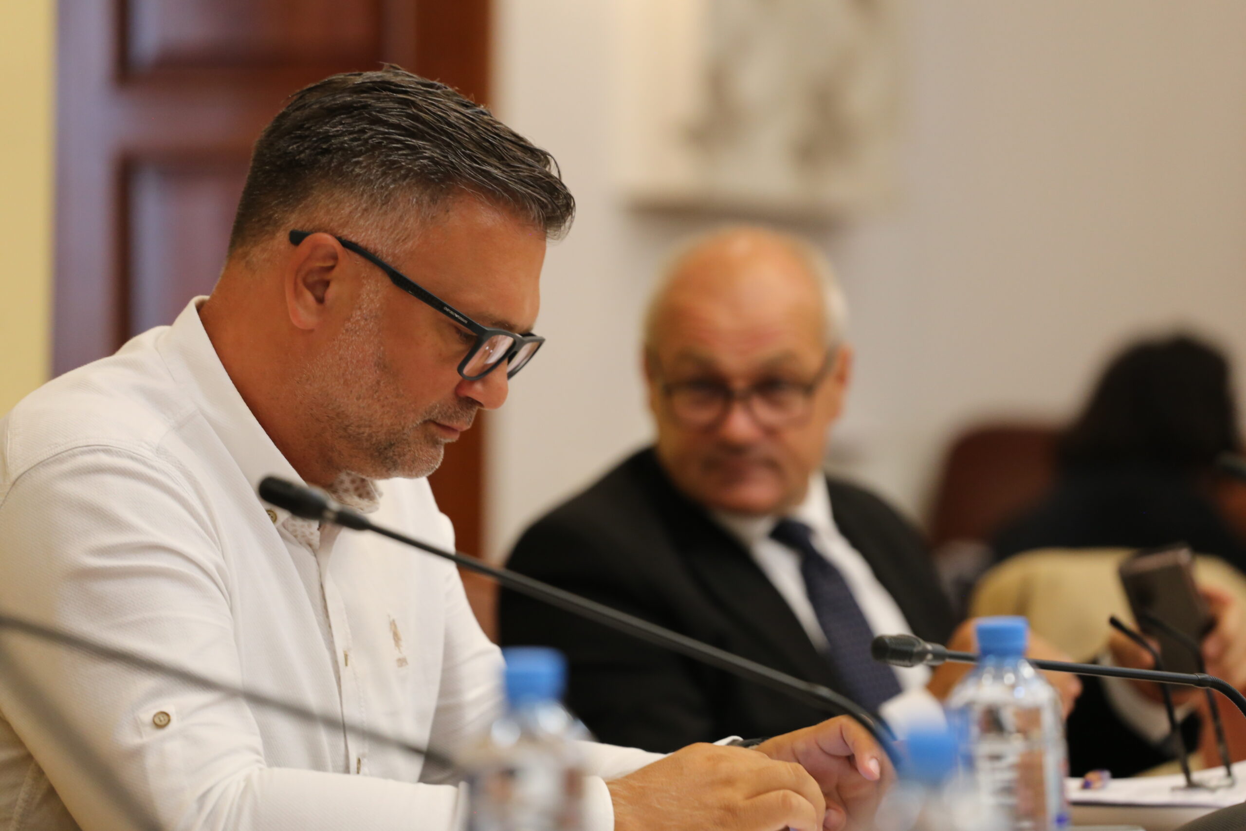 Al doilea om în Consiliul Județean Caraș-Severin, dat afară din PNL!