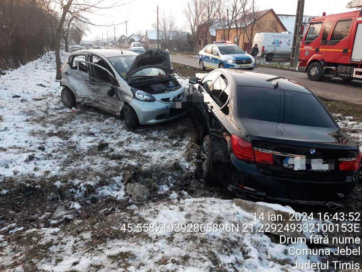 Accident cu 3 victime în apropiere de Timișoara