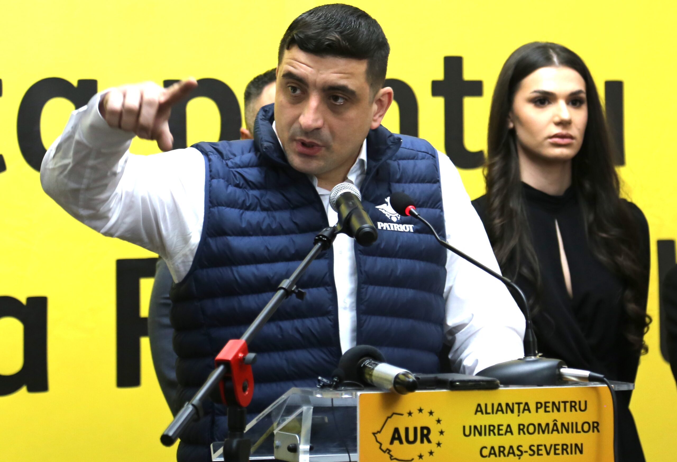 George Simion le-a declarat război baronilor PSD din Timiș și Caraș ...