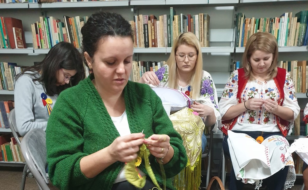 Două mâini dibace în tradițiile din Banat