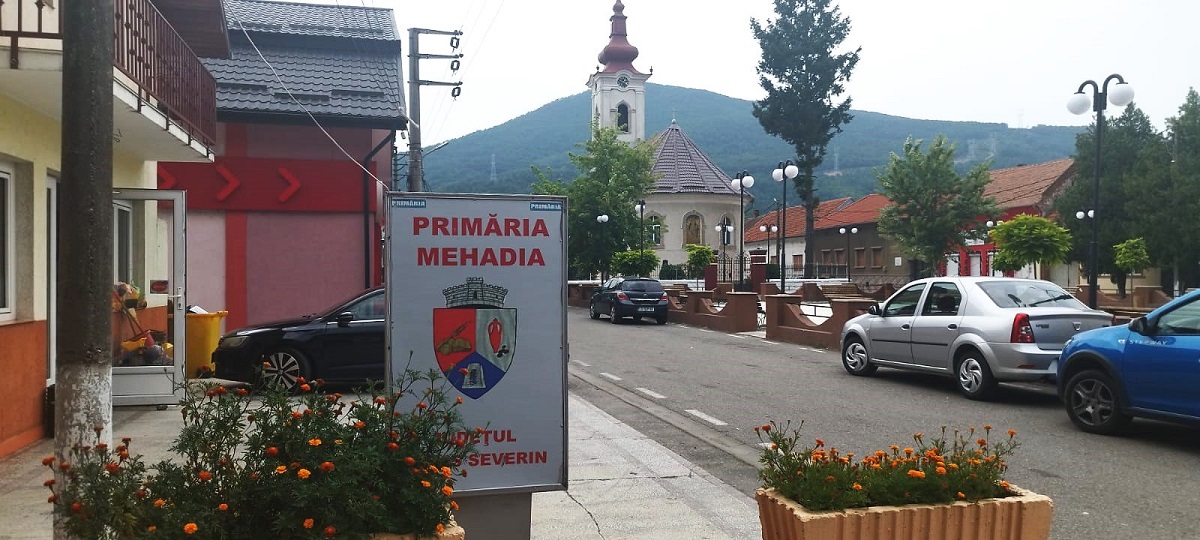 Primăvara redeschide șantierele în comuna Mehadia