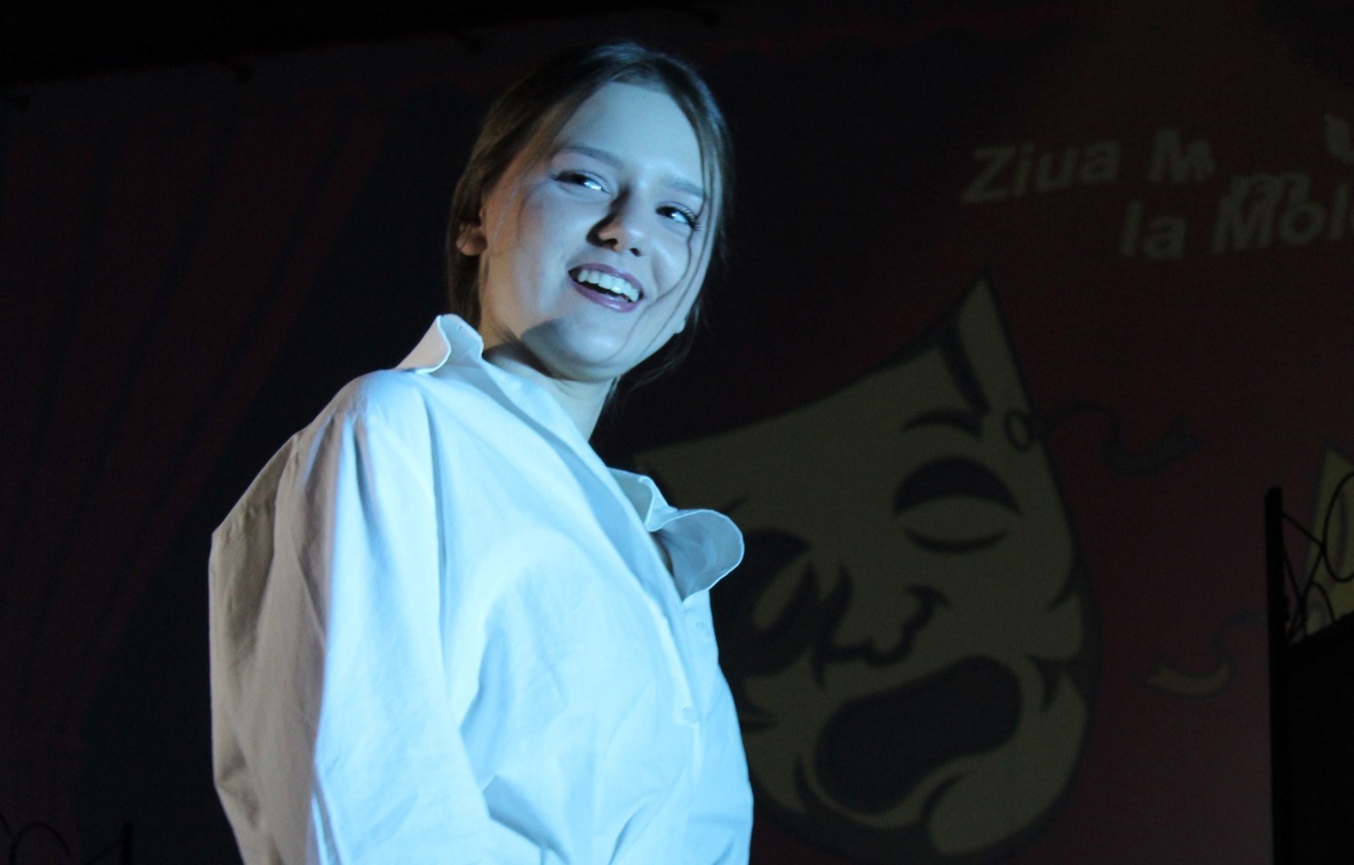 Micii actori din Moldova Nouă au marcat marea sărbătoare a teatrului