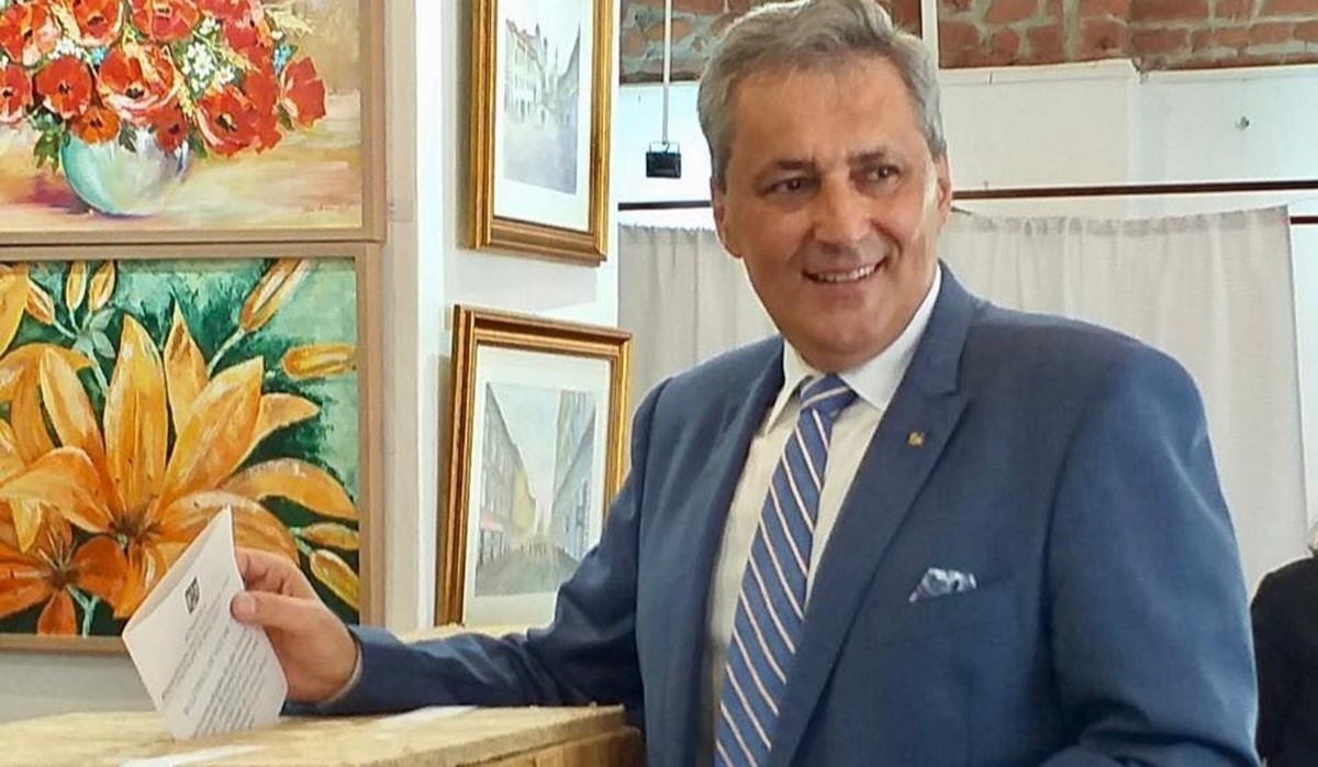 Rezultatul votului, primit cu fair play de Marcel Vela