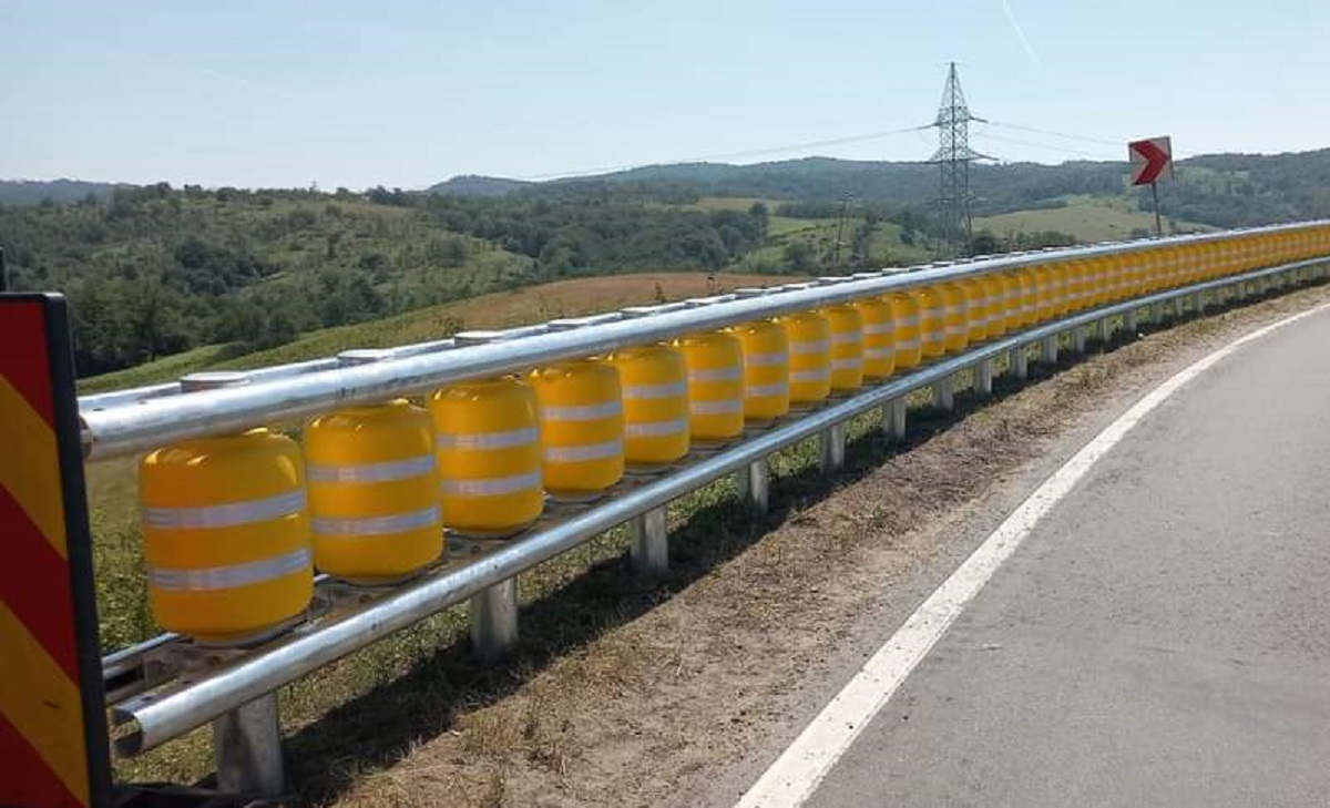 Cum arată parapetele de protecție împotriva accidentelor, montat pe DN ...