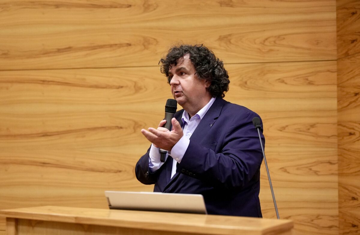 Rectorul UPT: „Impozitul progresiv ar putea duce la exodul specialiștilor