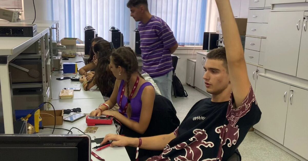 Electronics Summer University la Timișoara