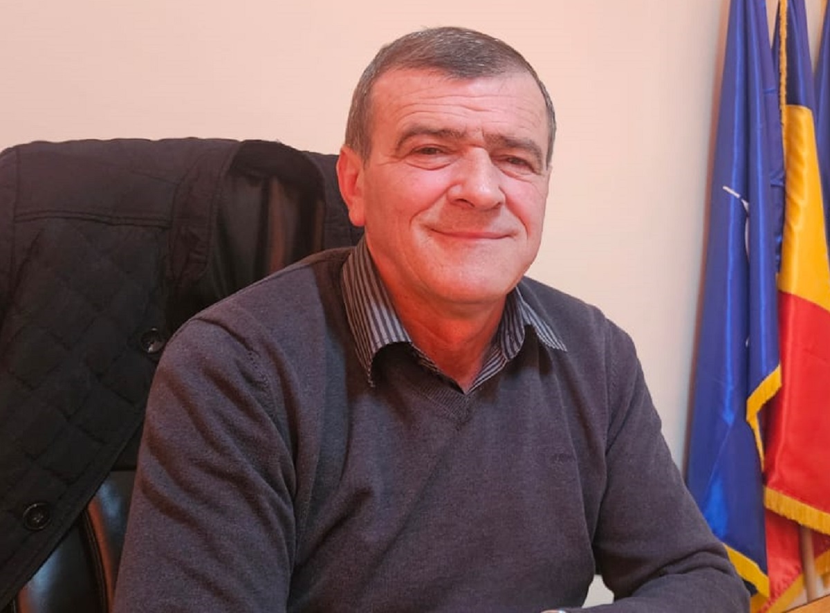 În comuna Brebu, nu va mai rămâne nicio stradă fără asfalt